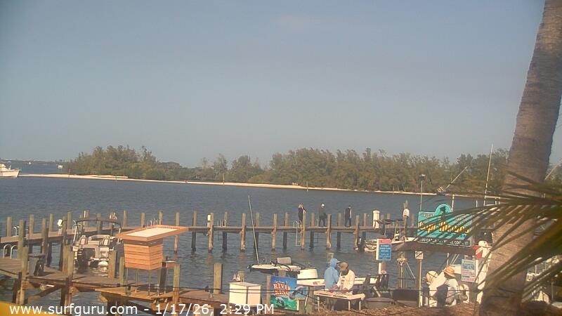 Indian River Lagoon Webcam at Captain Hiram's Sandbar