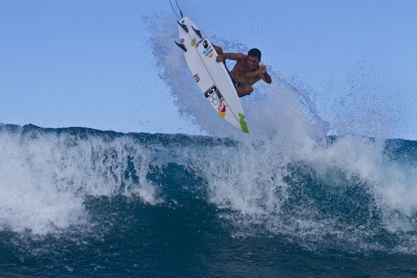 De Souza Signs Three-Year Deal with Brazilian Surf Brand HD - Surf Guru ...
